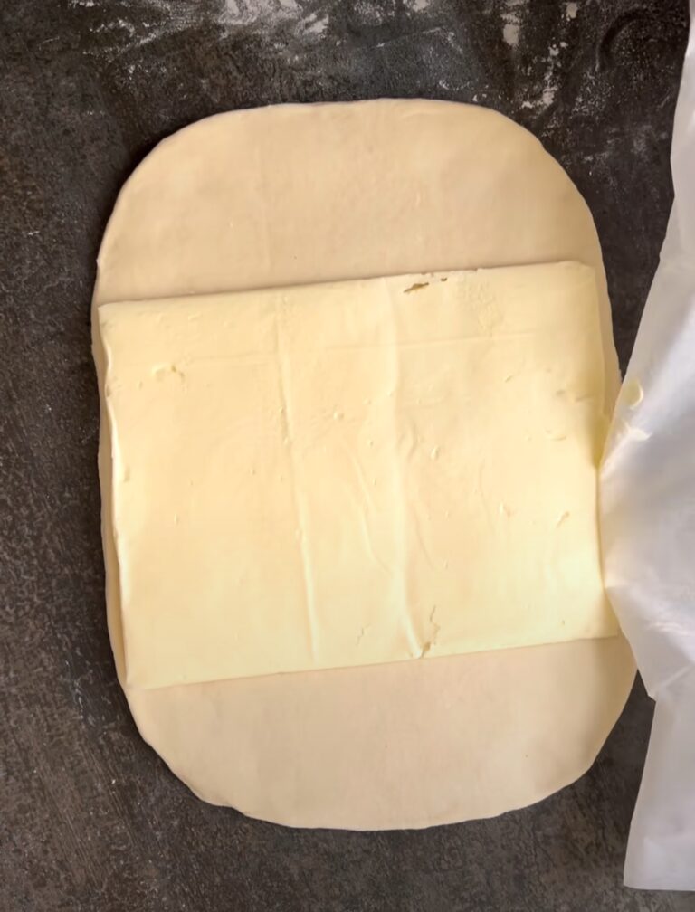 Pate à croissant professionnelle (ou pains au chocolat) - Ougashéli